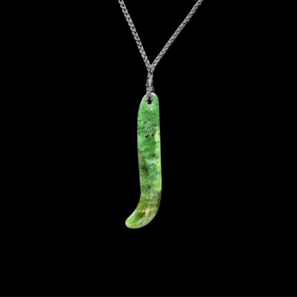 Kapeu Kawakawa - Greenstone Kapeu Pendant - Sands Carving Studio