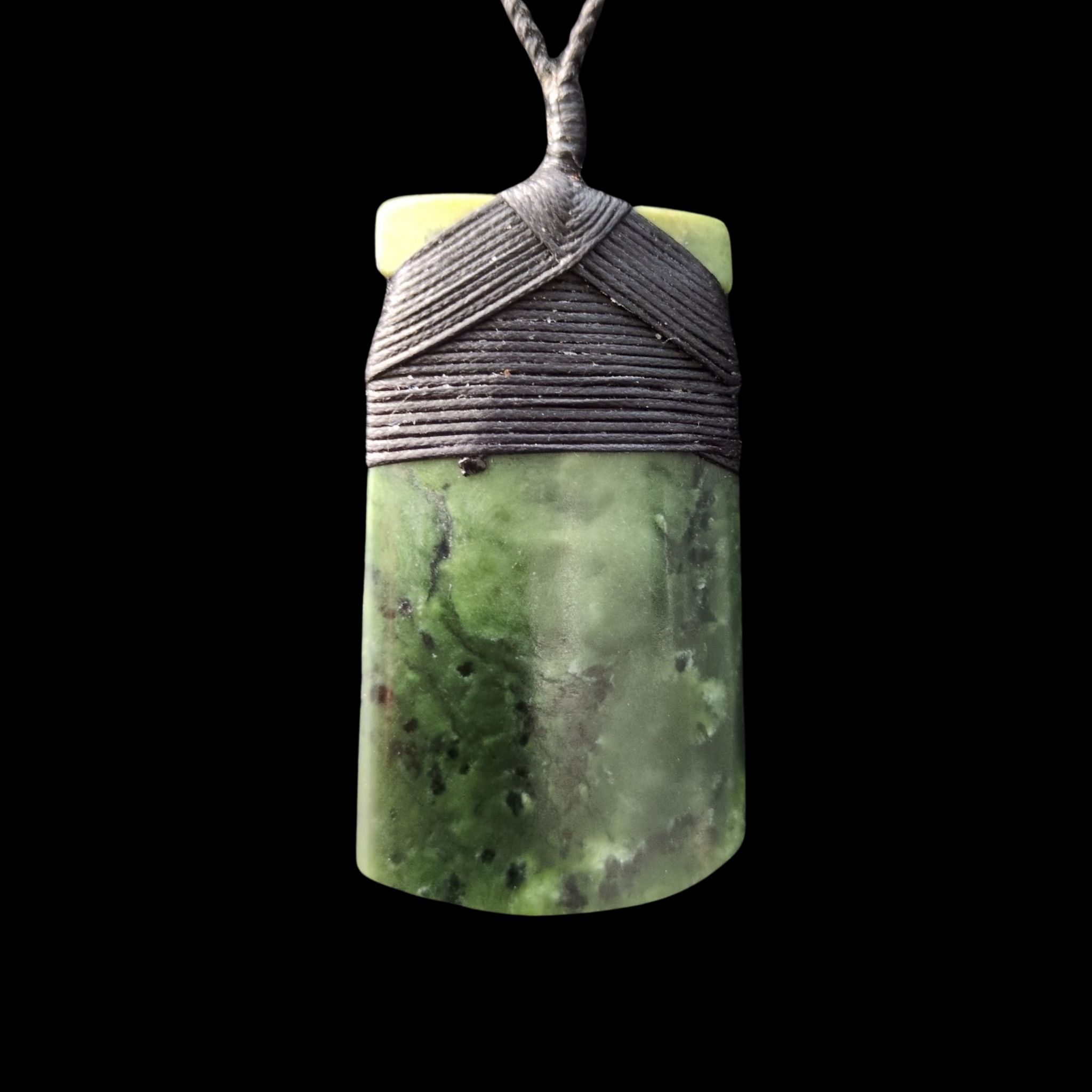 Hei Toki Kawakawa- Greenstone Adze Pendant - Sands Carving Studio