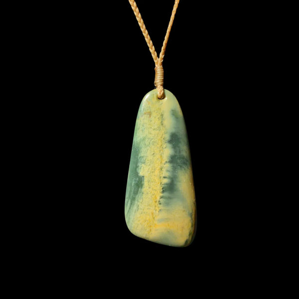 Hei Toki Inanga Raukaraka- Greenstone Adze Pendant - Sands Carving Studio